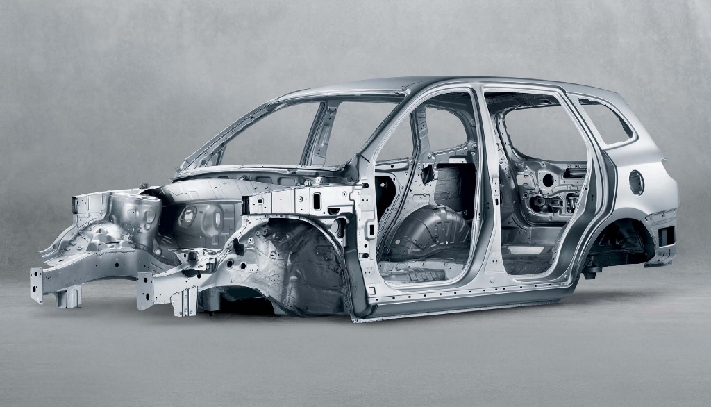 Chọn SUV chassis rời hay Crossover liền khối?